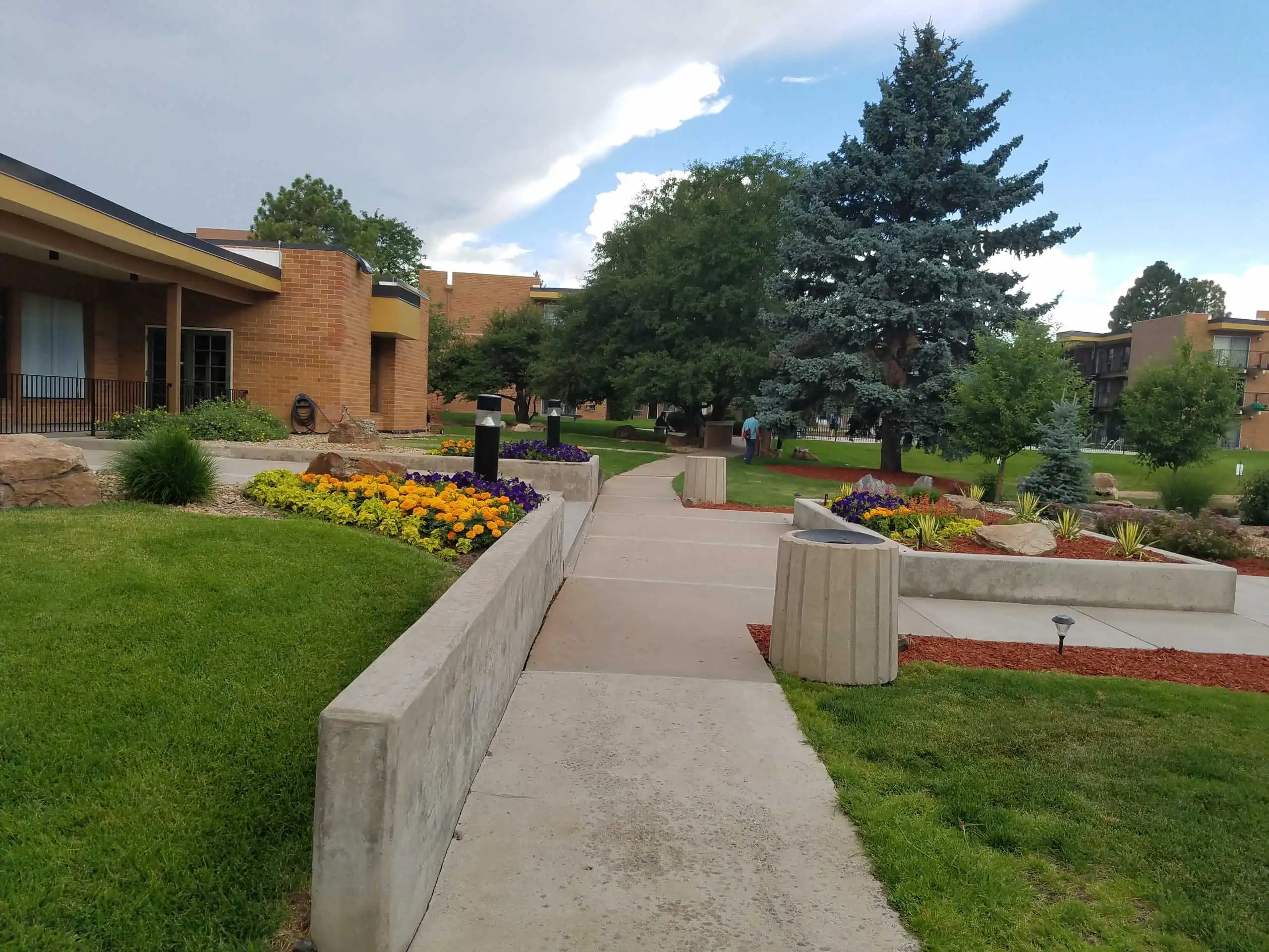 Client-centric Commercial Landscaping Services For Denver, CO Businesses